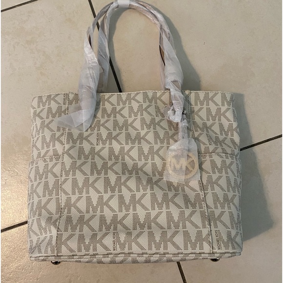 MICHAEL Michael Kors | Bags | Nwt Michael Kors Signature Tote | Poshmark